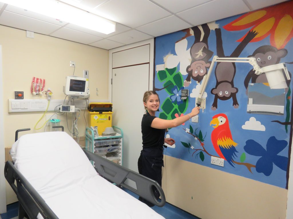 Young artist transforms children’s A&E room – SaTH