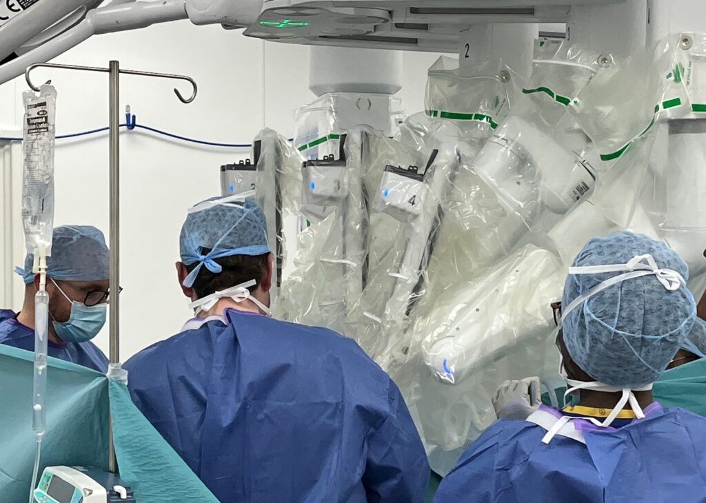 State-of-the-art robotic surgery transforming care for patients – SaTH