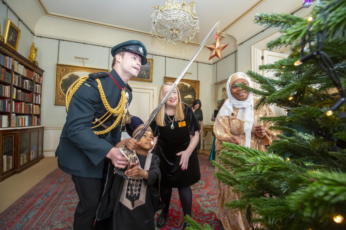 Young patient meets the Queen and decorates Clarence House Christmas ...
